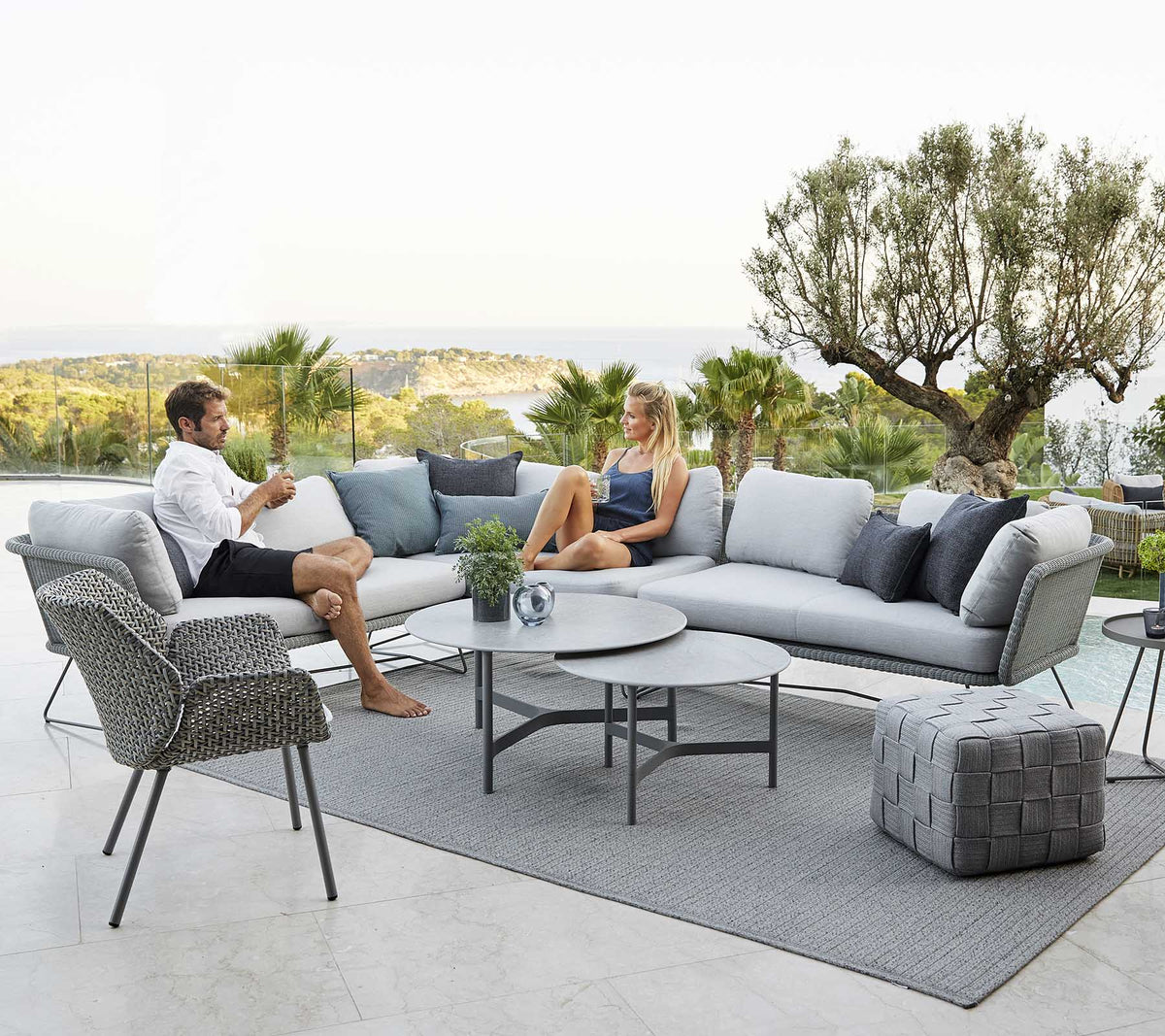 Cane-line Horizon lounge - Exclusive Danish design furniture – Cane ...