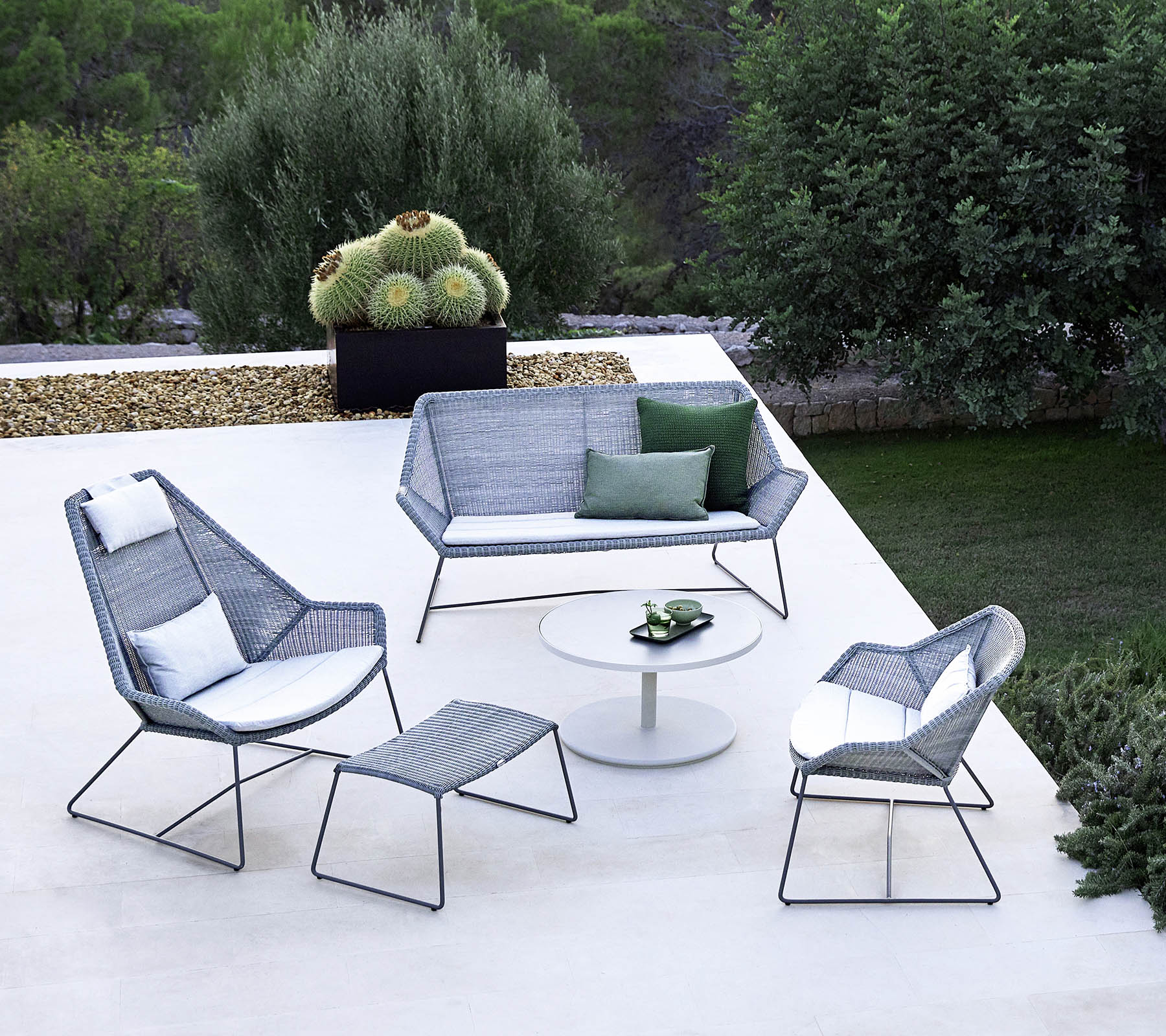Cane-line Breeze lounge chair - Scandinavian outdoor furniture – Cane ...
