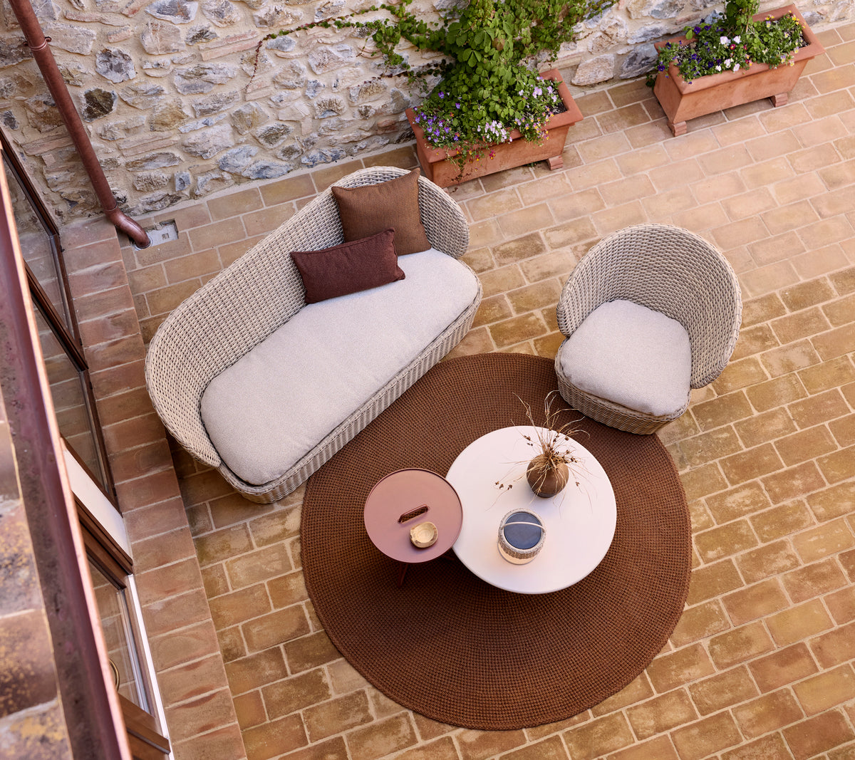 Cane-line Coast 2,5-seater sofa - Exclusive Danish design furniture ...